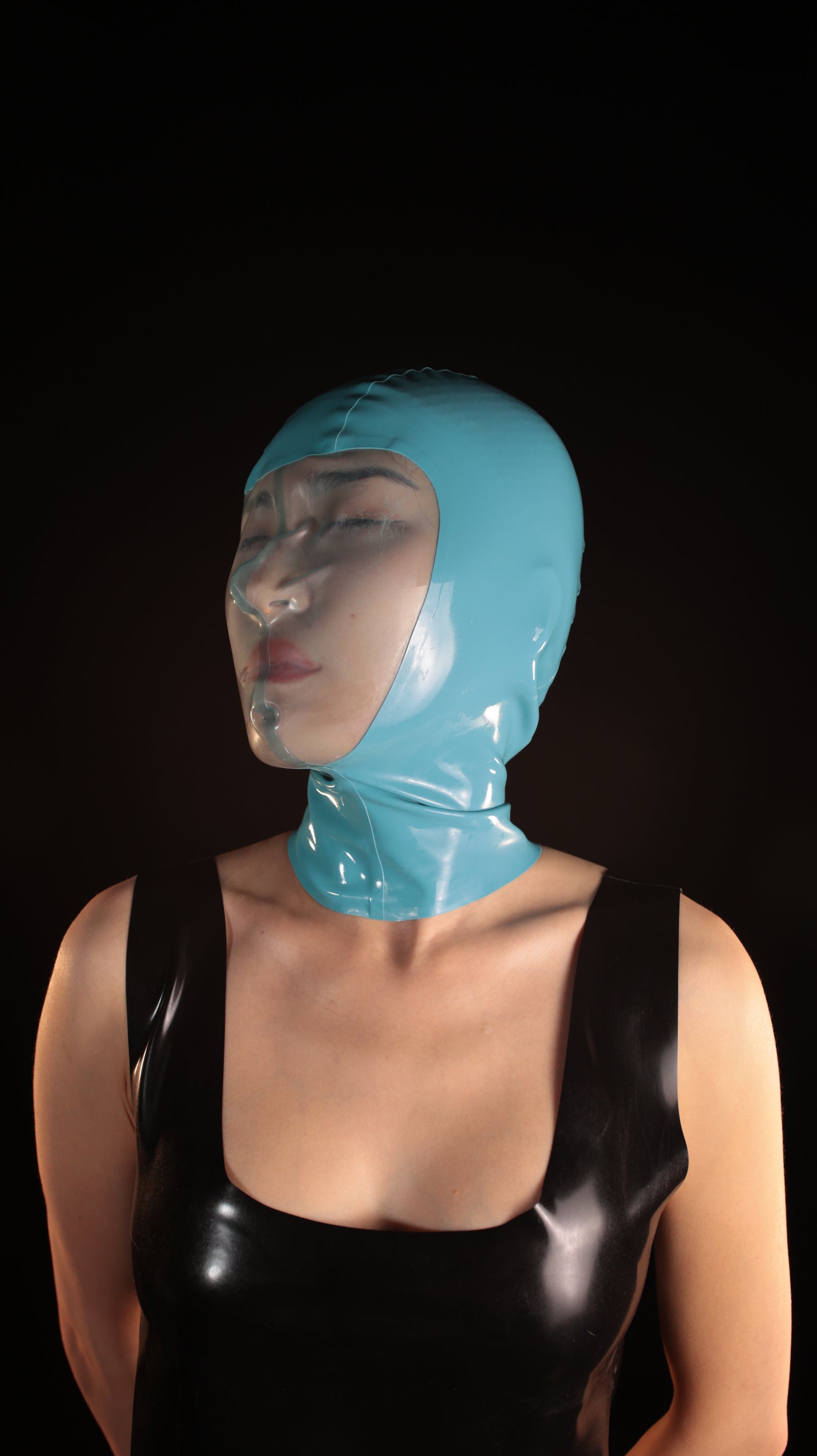 Two-Tone Latex Mask – Kenze